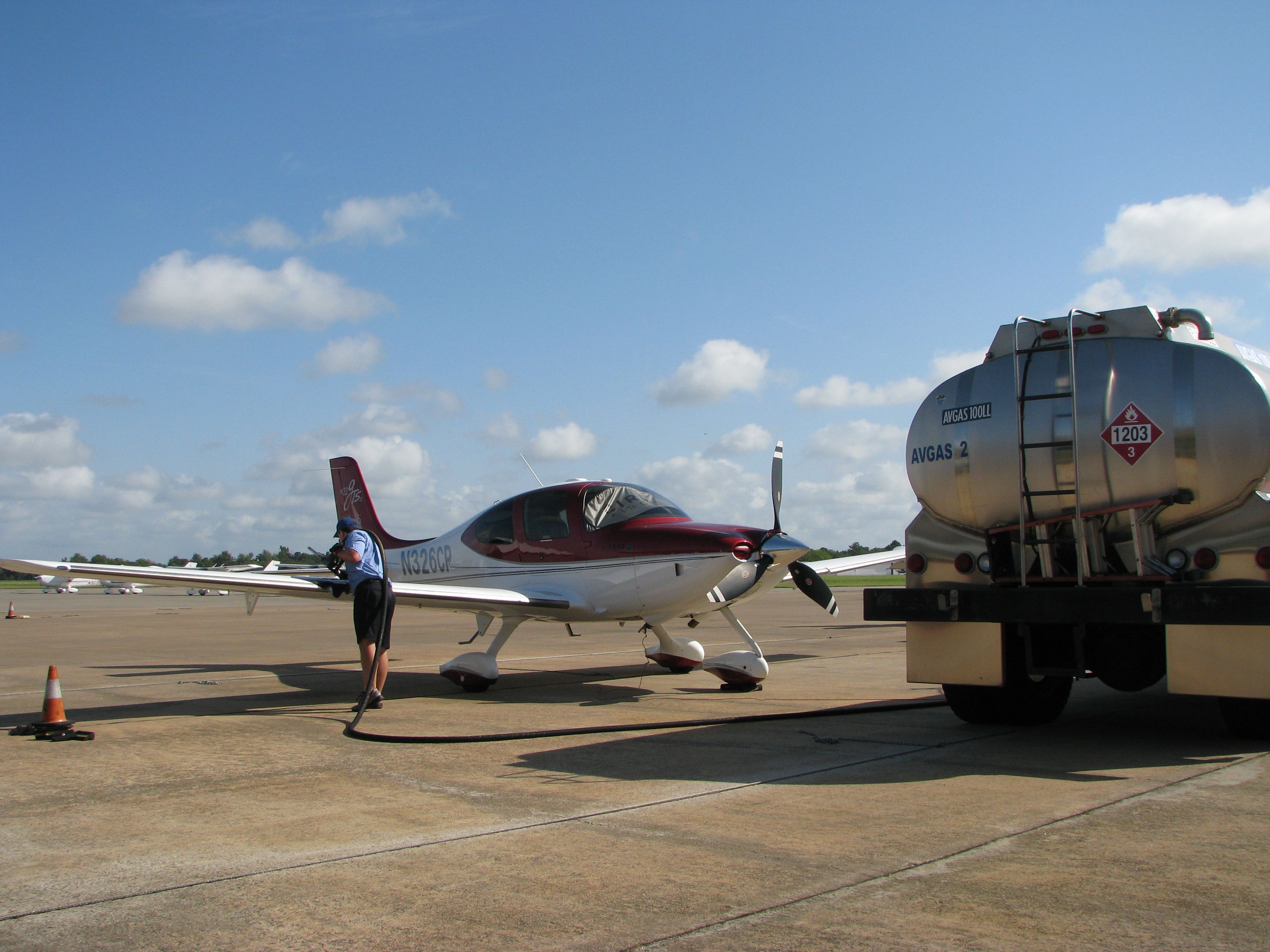 SR22_FuelUp